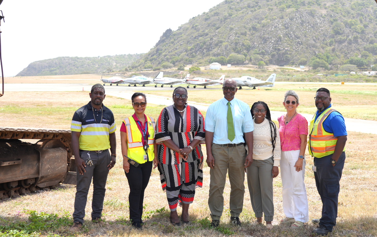 Openbaar Lichaam Sint Eustatius: Tarmac Expansion Begins at Franklin ...